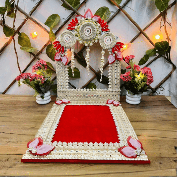 Beautiful Red Singhasan (Pack of 1) – CBM Creations